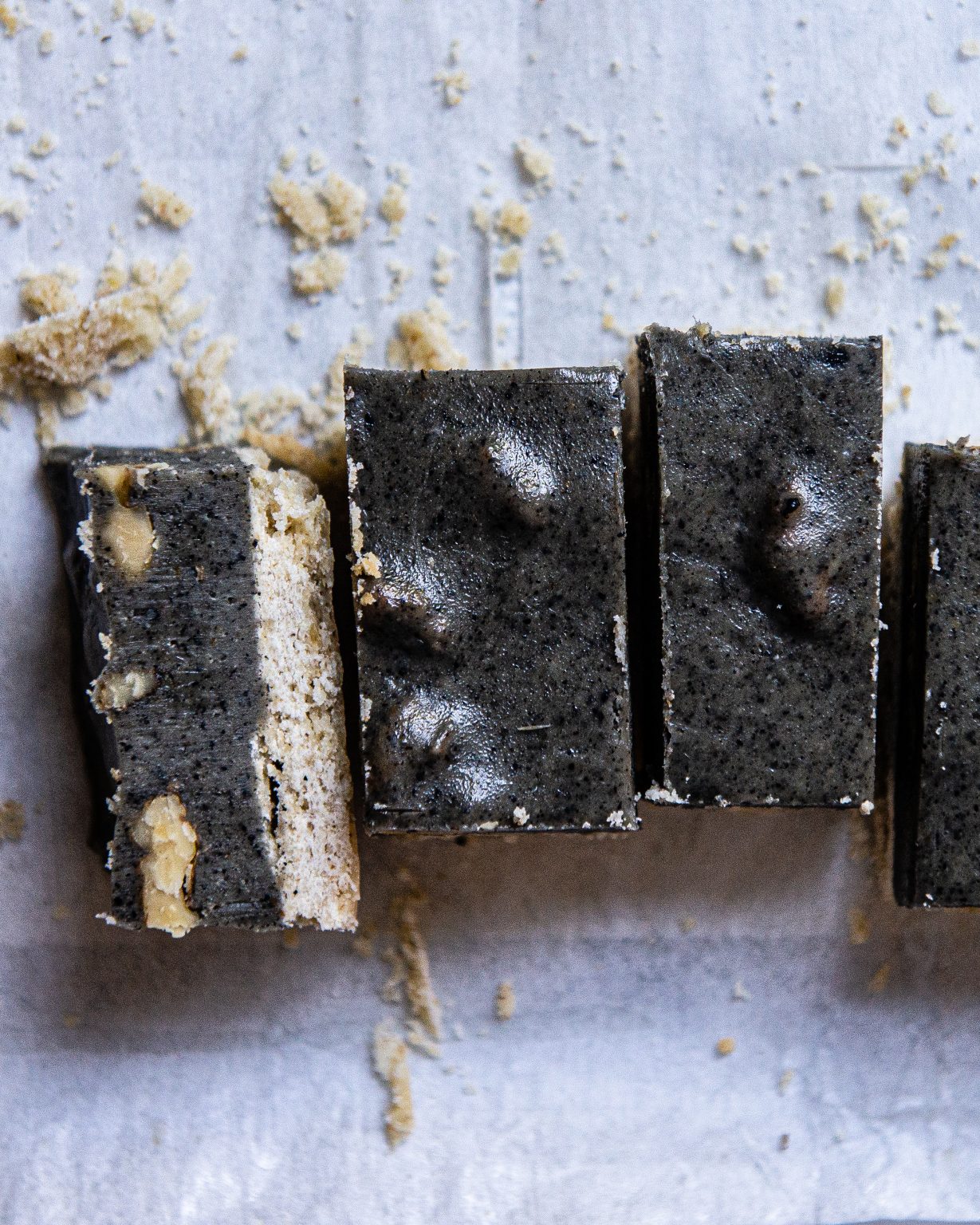 black sesame caramel walnut bars (and black sesame fudge) - Two Red Bowls